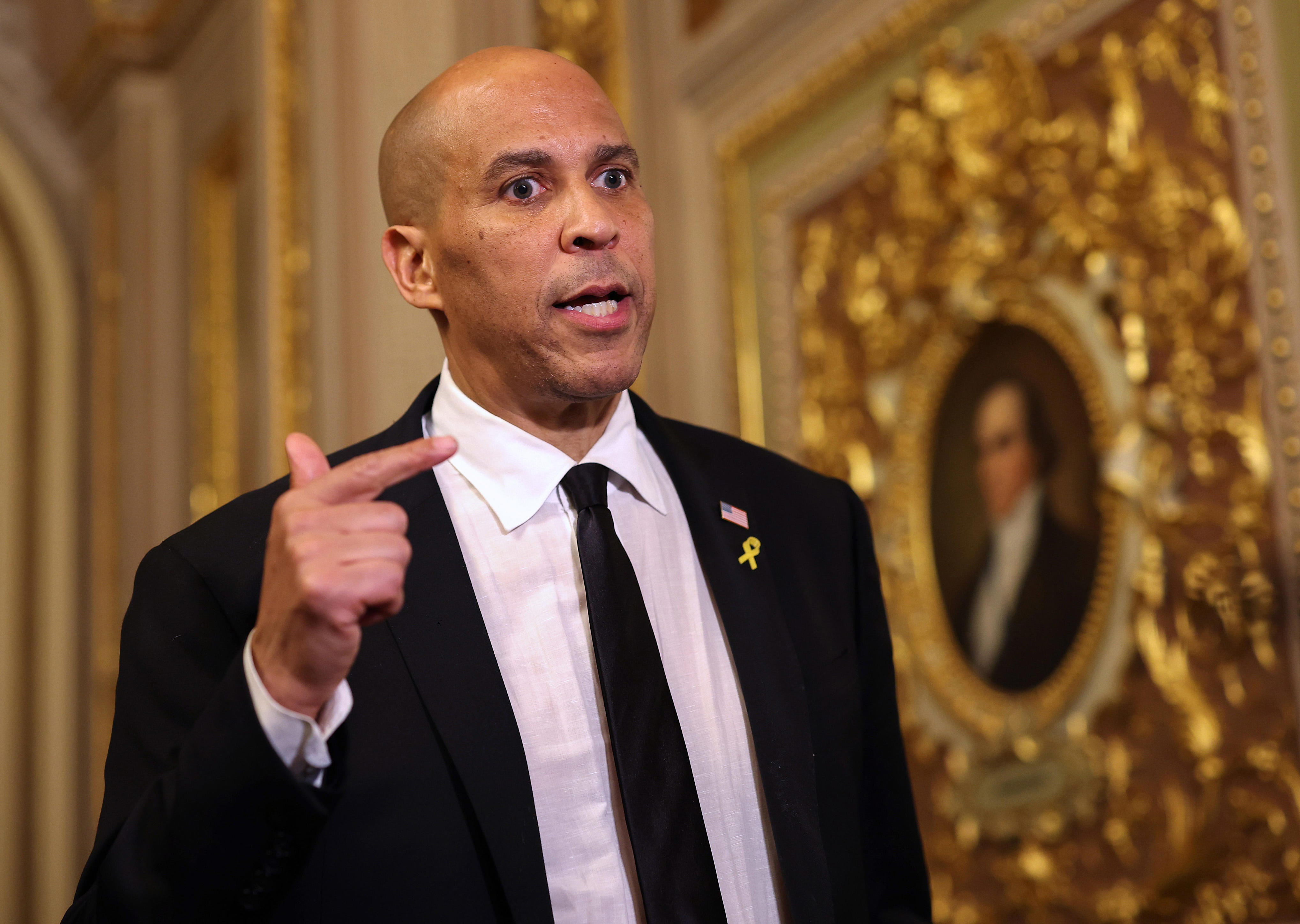 Bill Cotterell: Booker provides glimmer of hope for Democrats