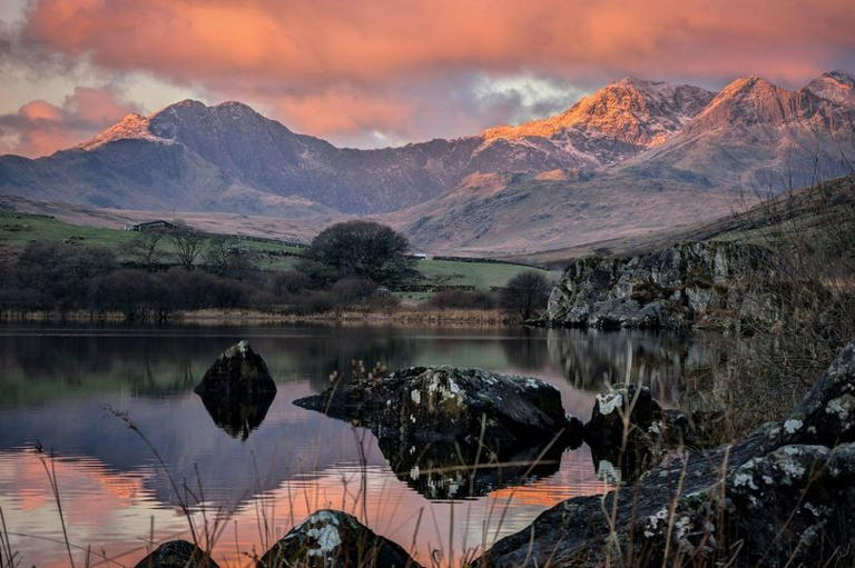 The one-in-a-million 'real' photo of Yr Wyddfa that was five years in ...