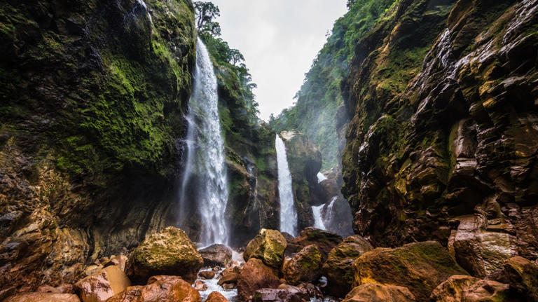 Costa Rica's 'Jurassic Canyon' Is A Little-Known Tropical Paradise Of ...