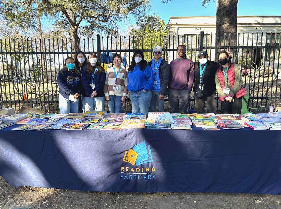 Breakthrough Atlanta students collect books for students of schools ...