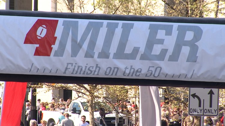 Thousands of runners, walkers take part in Ohio State's 4 Miler ...