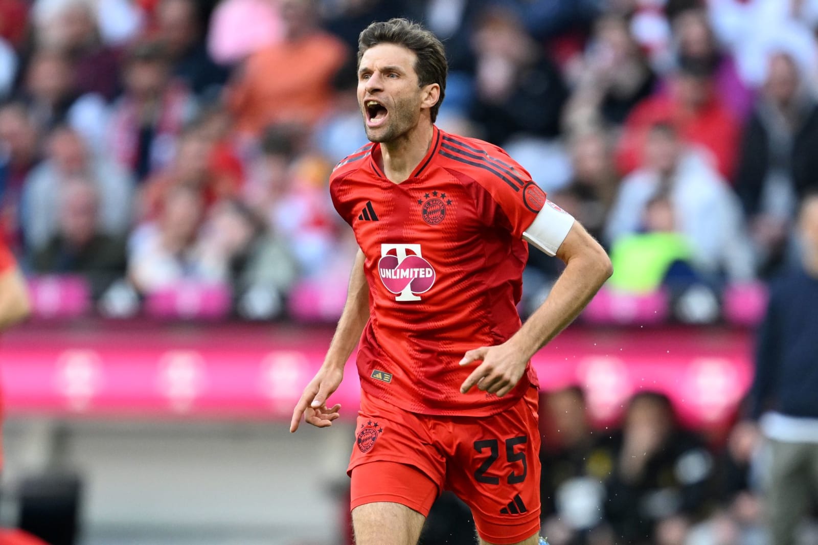 Bayern official convinced Müller has energy to tackle something new