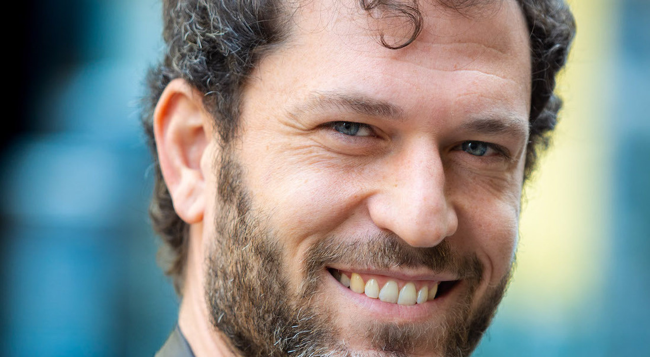 Un posto al sole anticipazioni lunedì 14 aprile: anche Edoardo dovrà fare i conti con la sete di ...