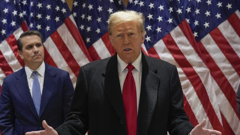 ‘SNL’s’ Trump Interrupts Jesus To Talk Tariffs: ‘I Also Got Rid Of ...