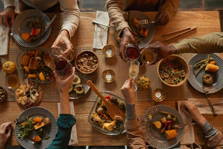 How to Host a Small Dinner Party