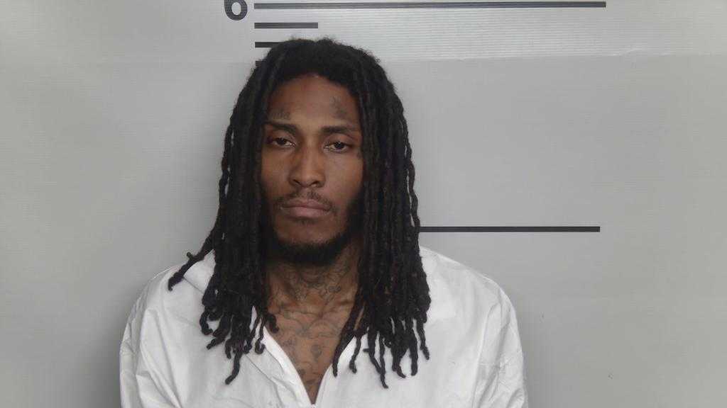 LMPD: Man grazed in head by bullet during carjacking, suspect in custody