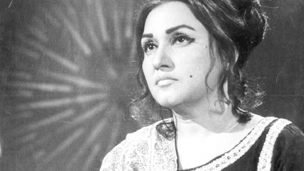 Meet cricketer who fell in love with singer, went to her house and ...