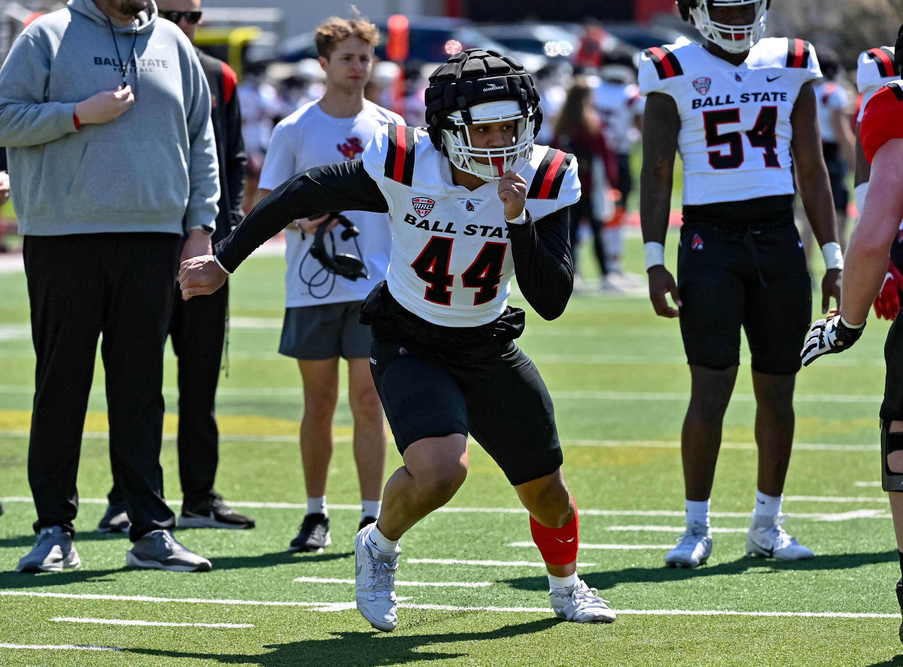 'QB Killer': Meet Nathan Voorhis, a potential star edge rusher for Ball ...