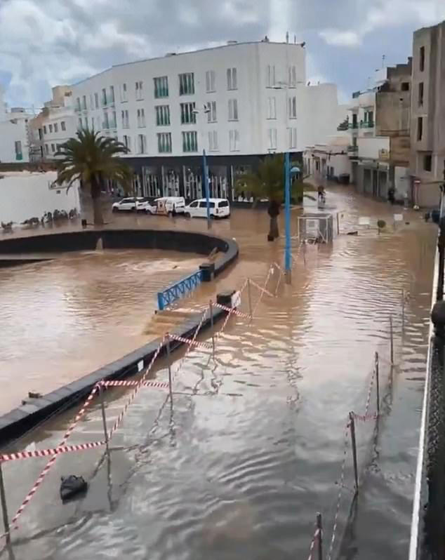 Easter travel warning for Lanzarote as state of emergency declared