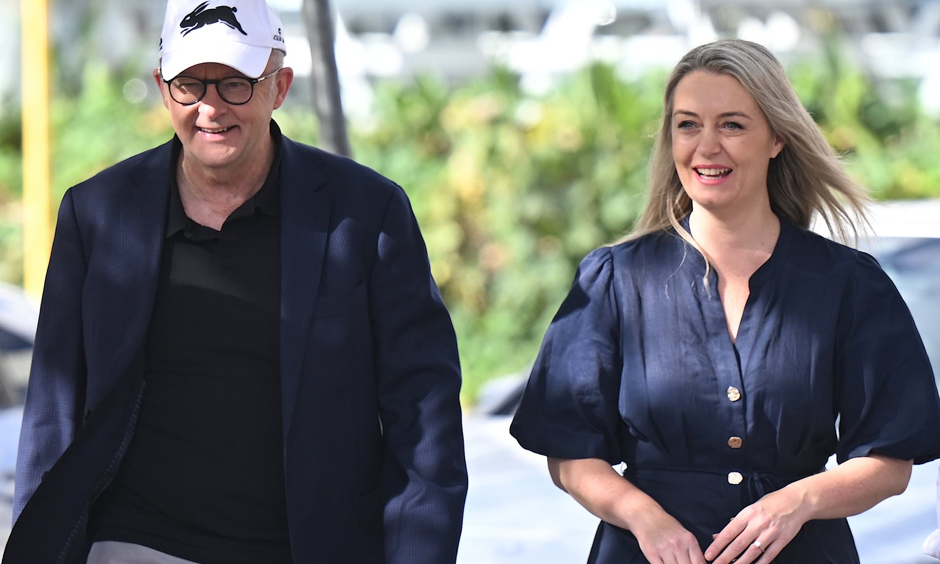 Support for one major party drops to its lowest