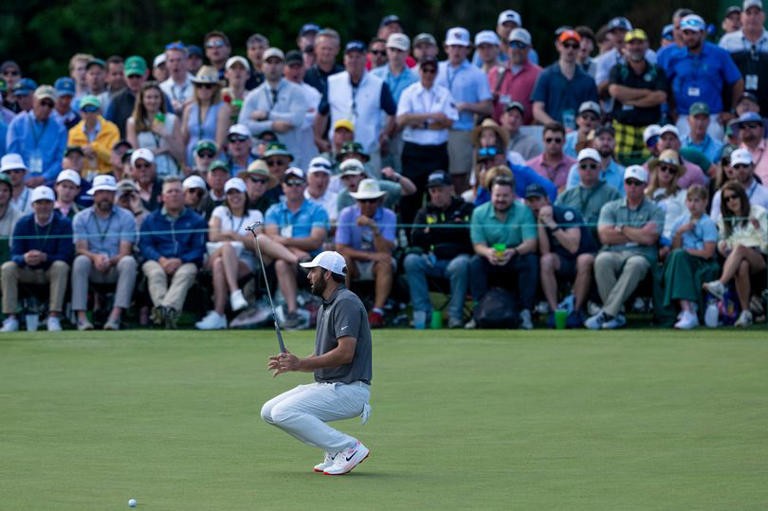 Scottie Scheffler shows his true colors to patron after hitting ball ...
