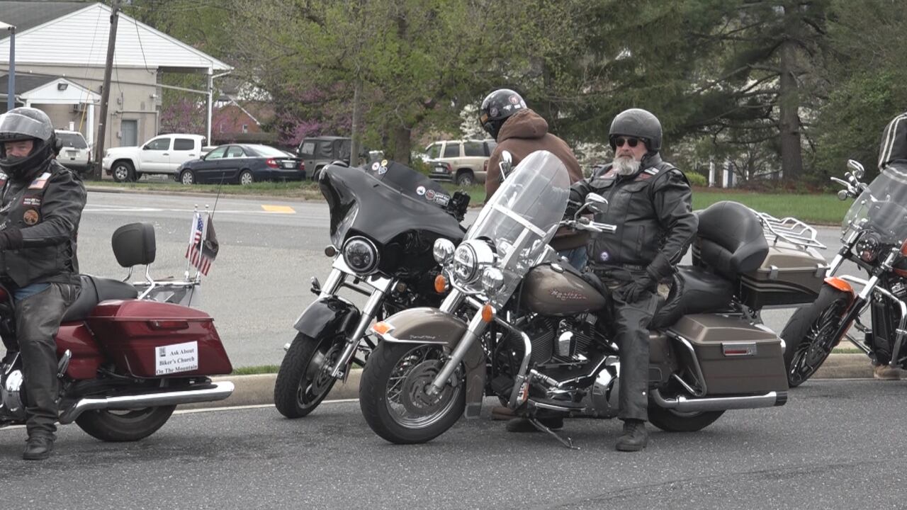 Motorcycle groups deliver more than 400 teddy bears to UVA Children’s Hospital