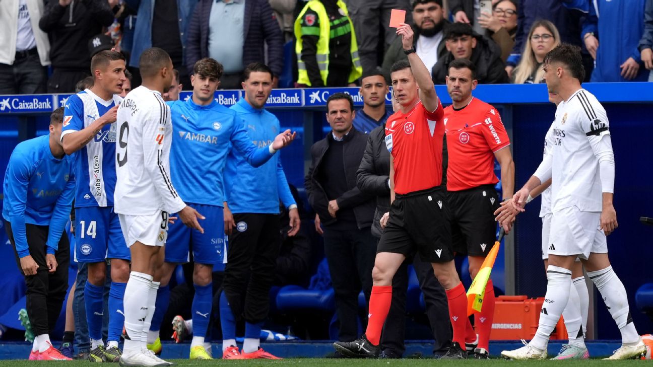 Alavés vs. Real Madrid: Kylian Mbappé 'sorry' for rash red card challenge