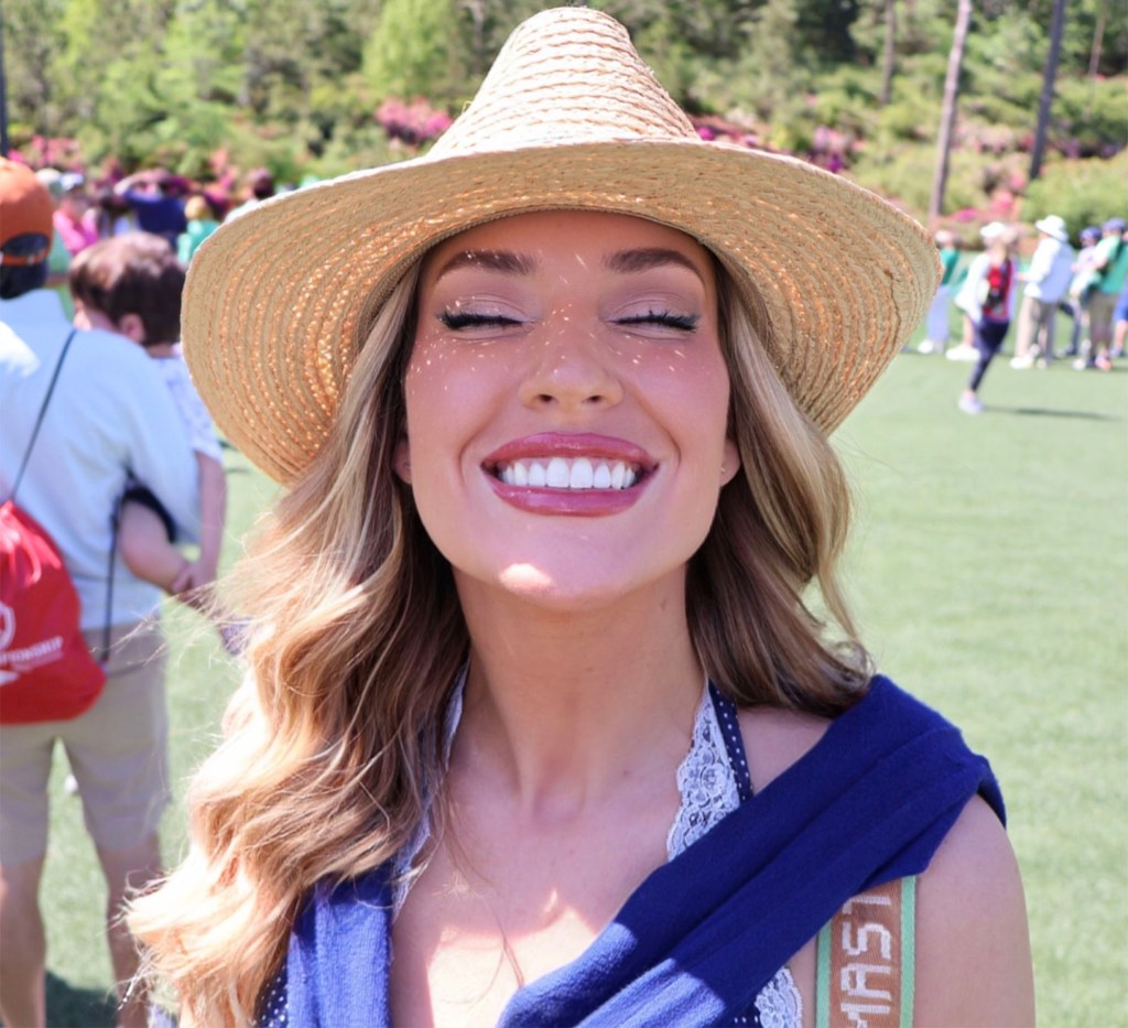 Paige Spiranac giddy in new photo over Rory McIlroy-Bryson DeChambeau ...