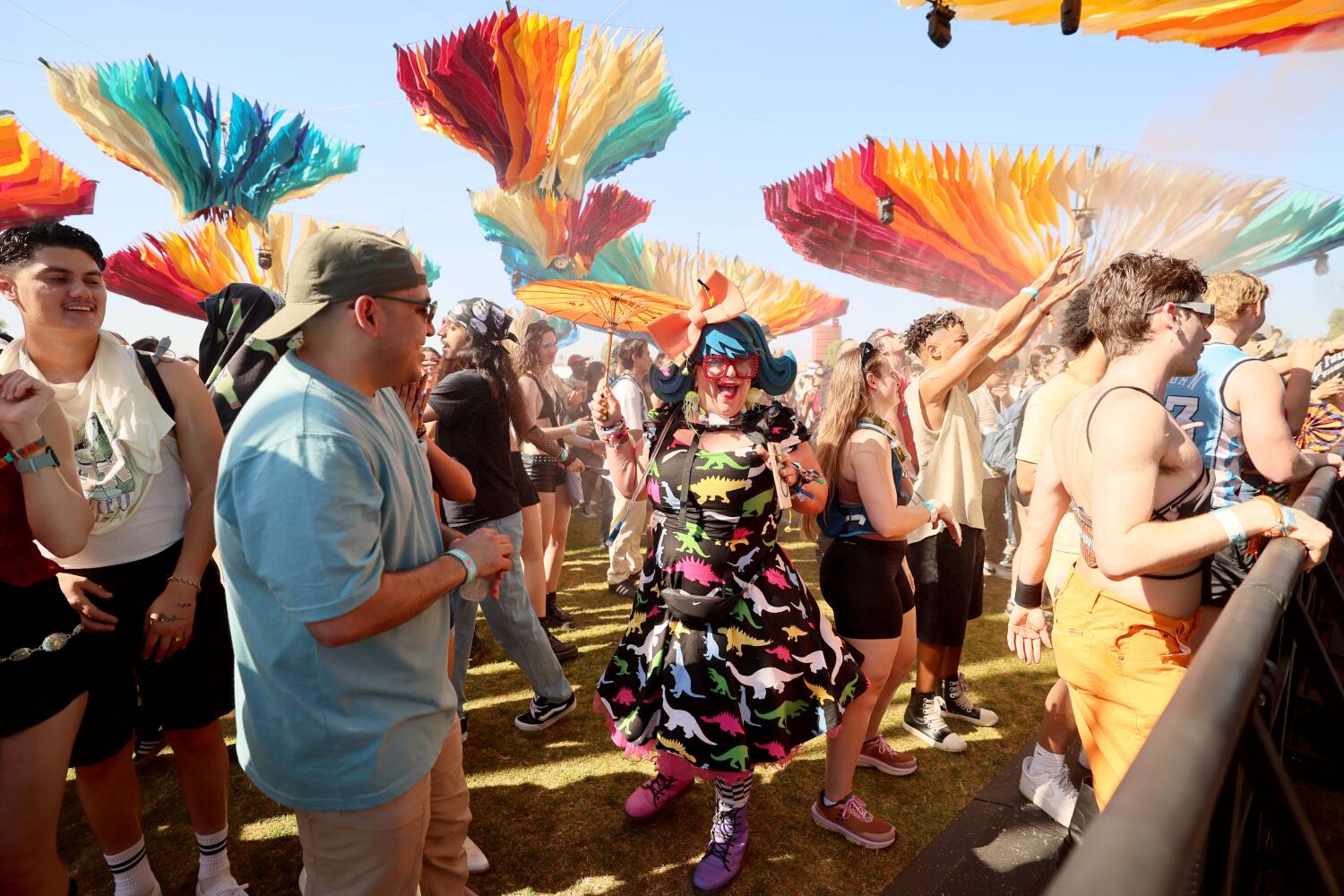 Coachella celebrates 20 years of the Do Lab's water guns, surprise sets ...