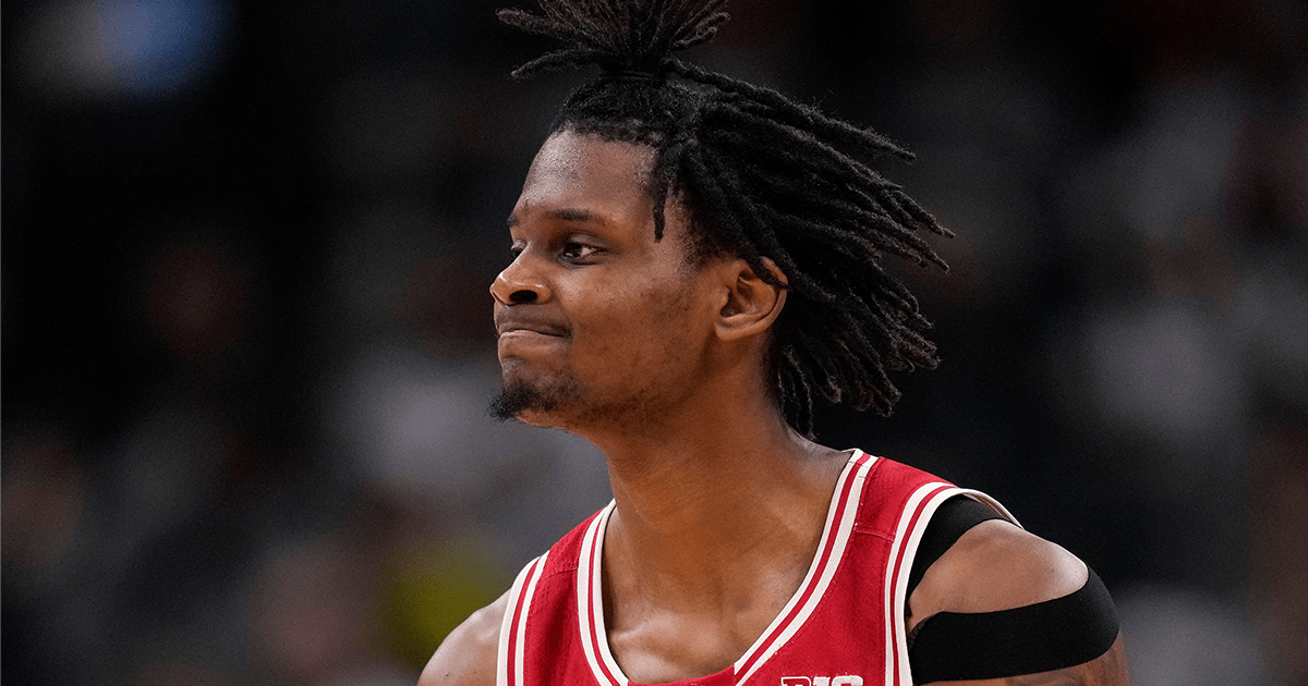 Wisconsin transfer forward Xavier Amos commits to Loyola Chicago