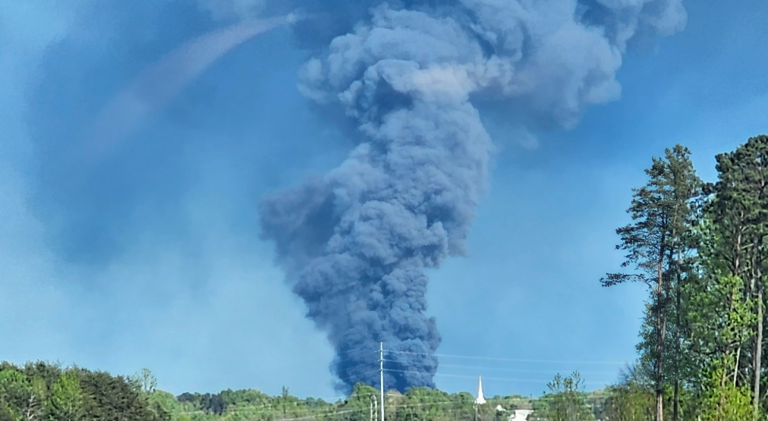 Fire at OmniSource in Kernersville that injured firefighter now contained