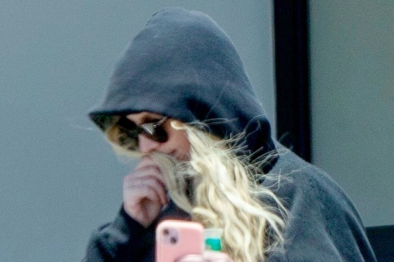 Britney Spears' team holding mystery doll as she heads to Mexico for ...