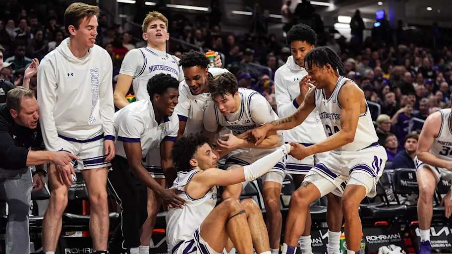 Northwestern Transfer Forward Commits to ETSU