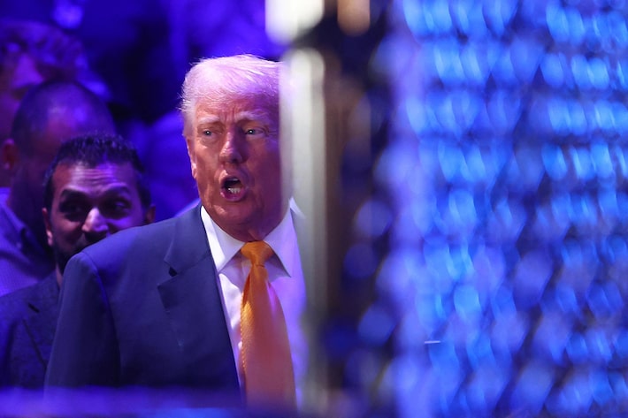 Trump nega exceção de tarifa para eletrônicos e diz que itens serão ...