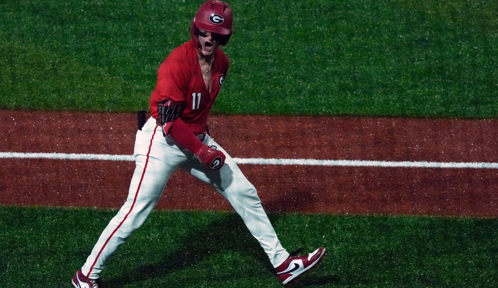 Henry Hunter blasts walk-off HR to secure series upset over no. 1 Arkansas