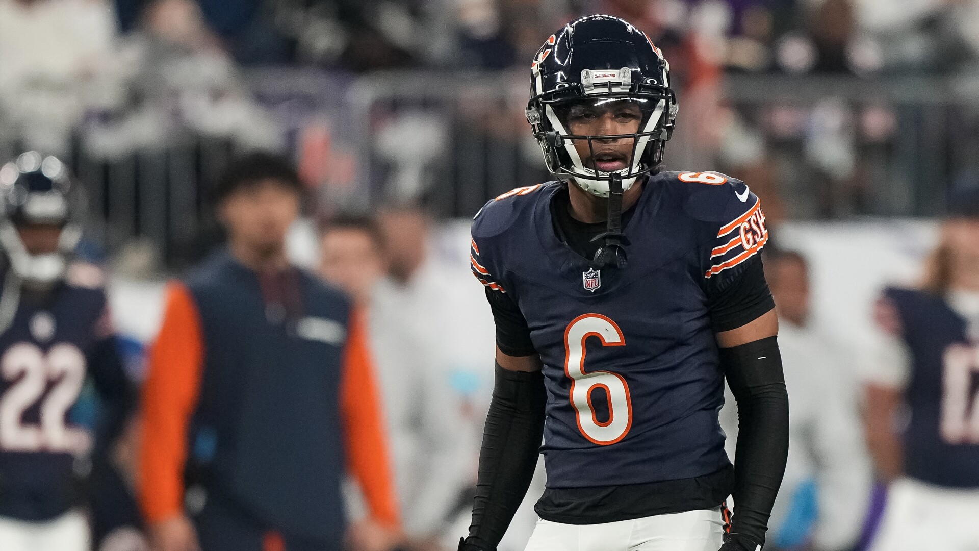 Bears agree to three-year extension with CB Kyler Gordon