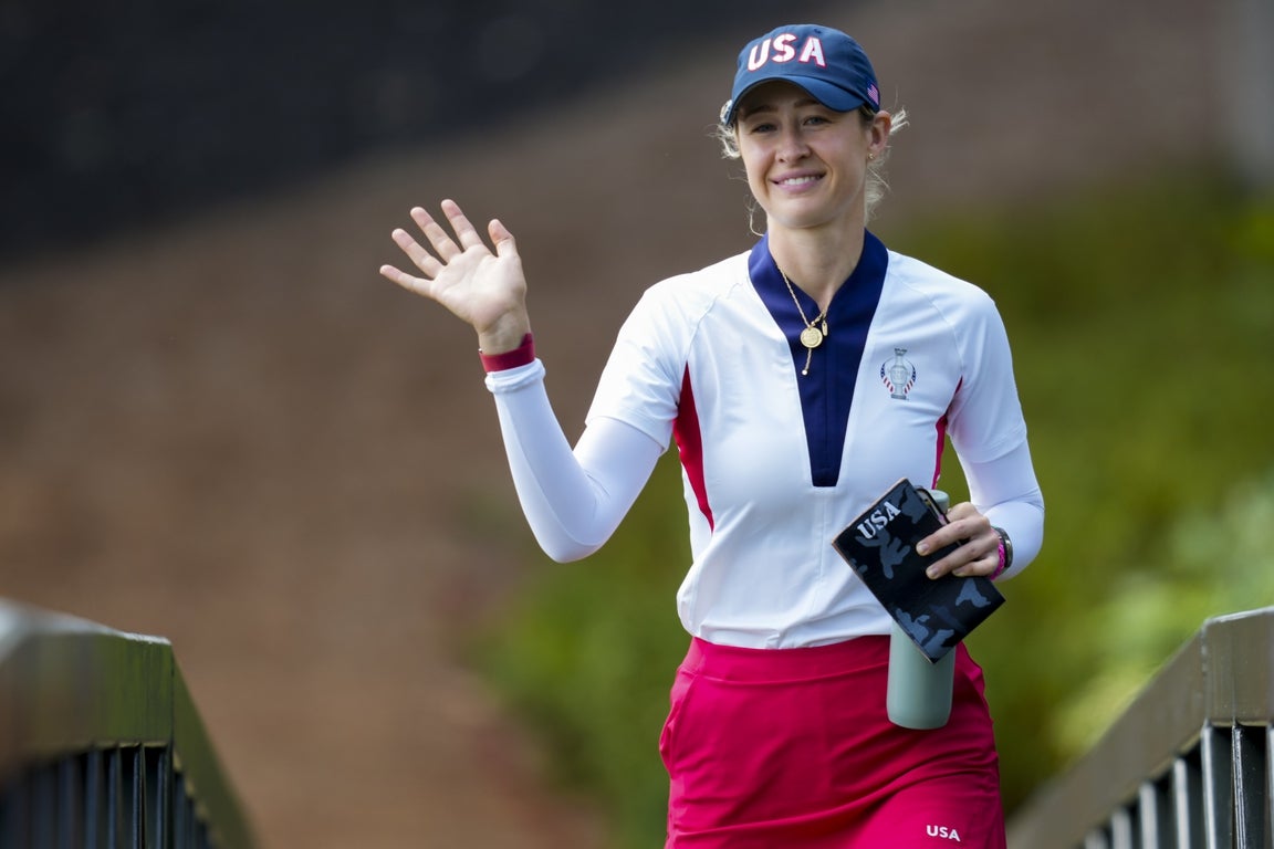 Incredible pictures of pro golfers and athlete models Kelly Norda and ...