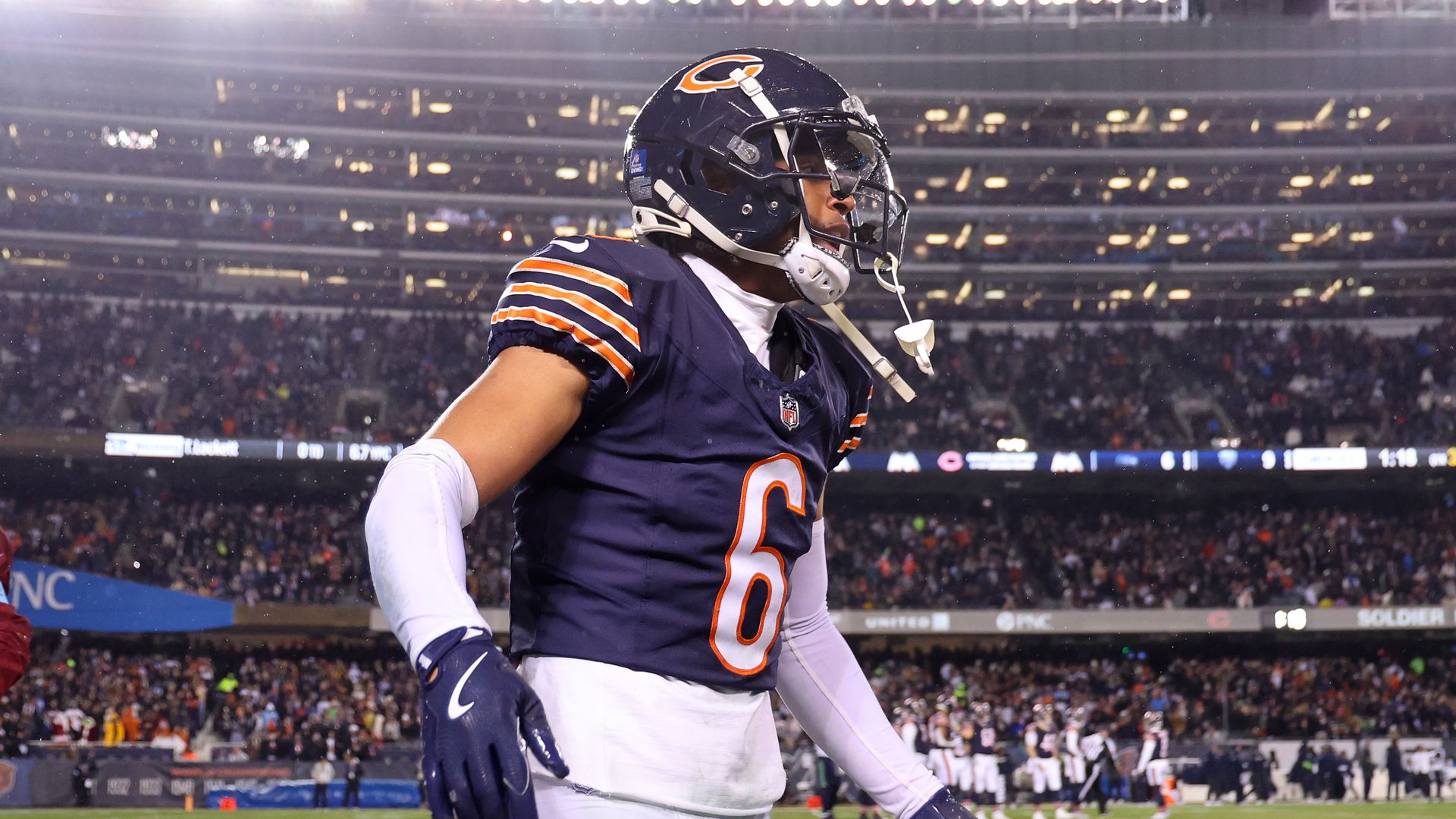 Bears sign Kyler Gordon to three-year, $40 million extension