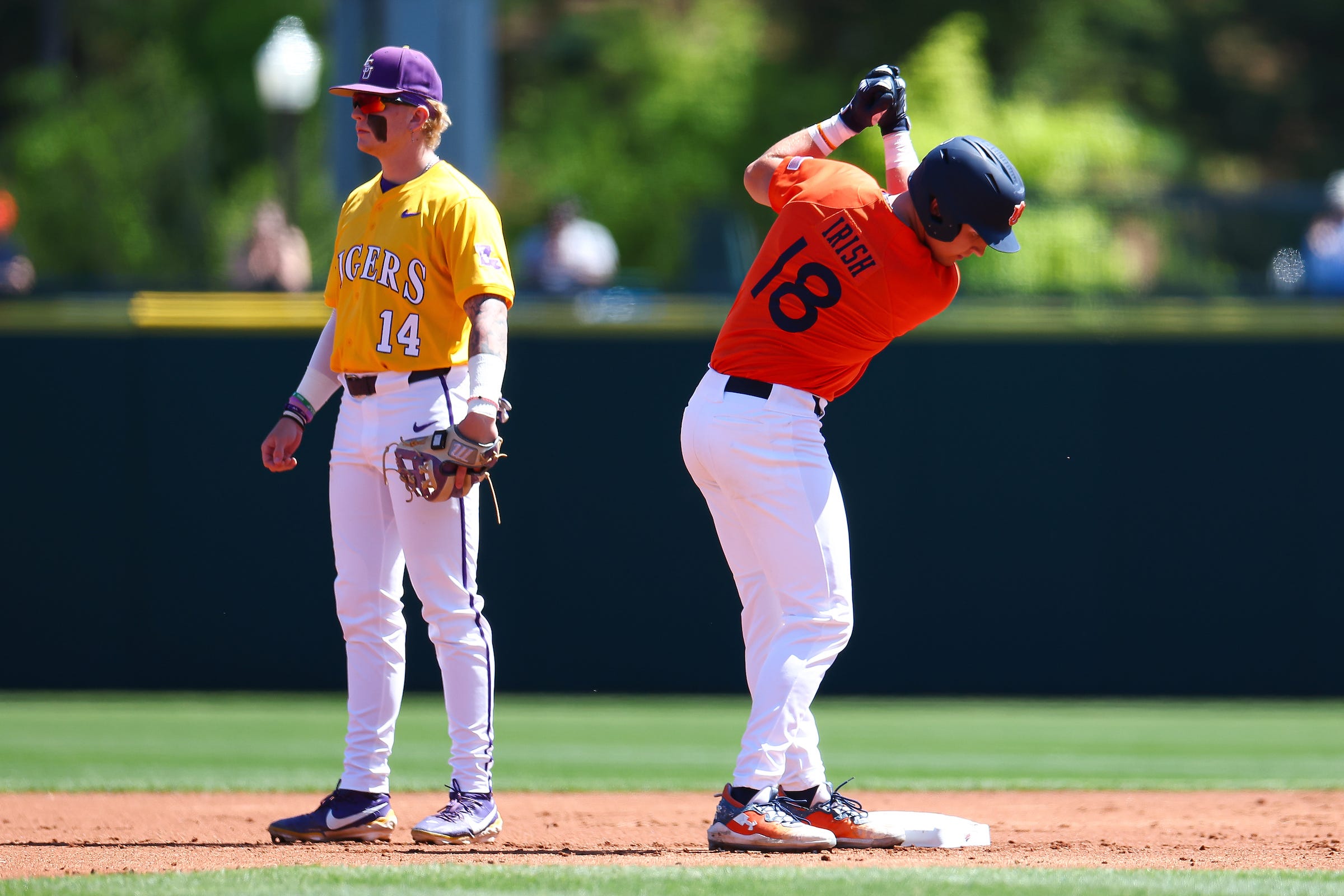 Auburn completes weekend sweep of LSU with 3-2 win on Sunday