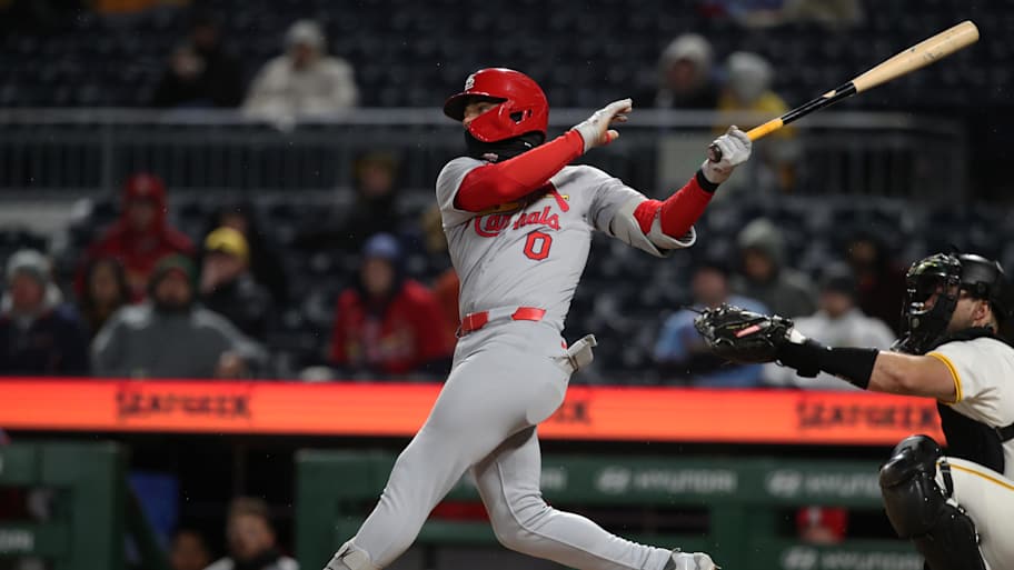 Cardinals Star Shortstop Not Expected To Miss Much Time Despite Back Spasms