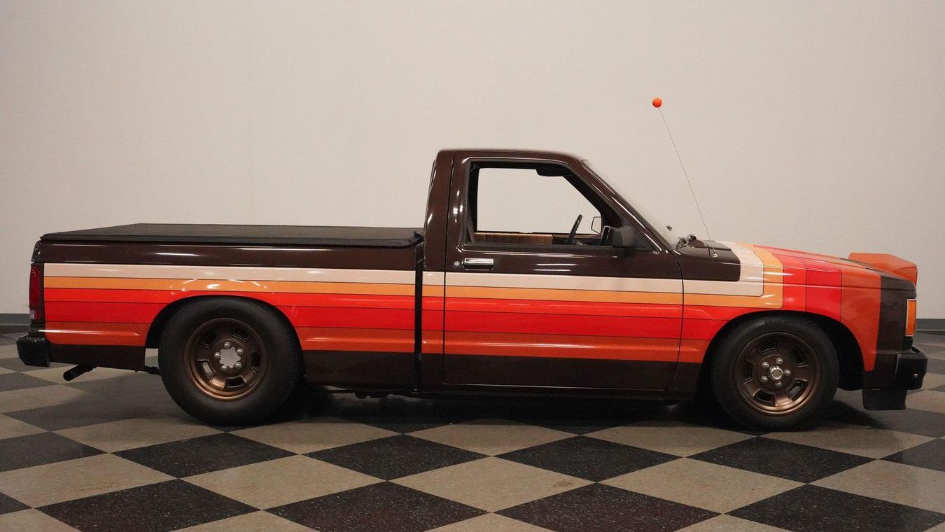 Stylish Custom Hauler: Check Out This Sunset Striped 1986 Chevrolet S-10