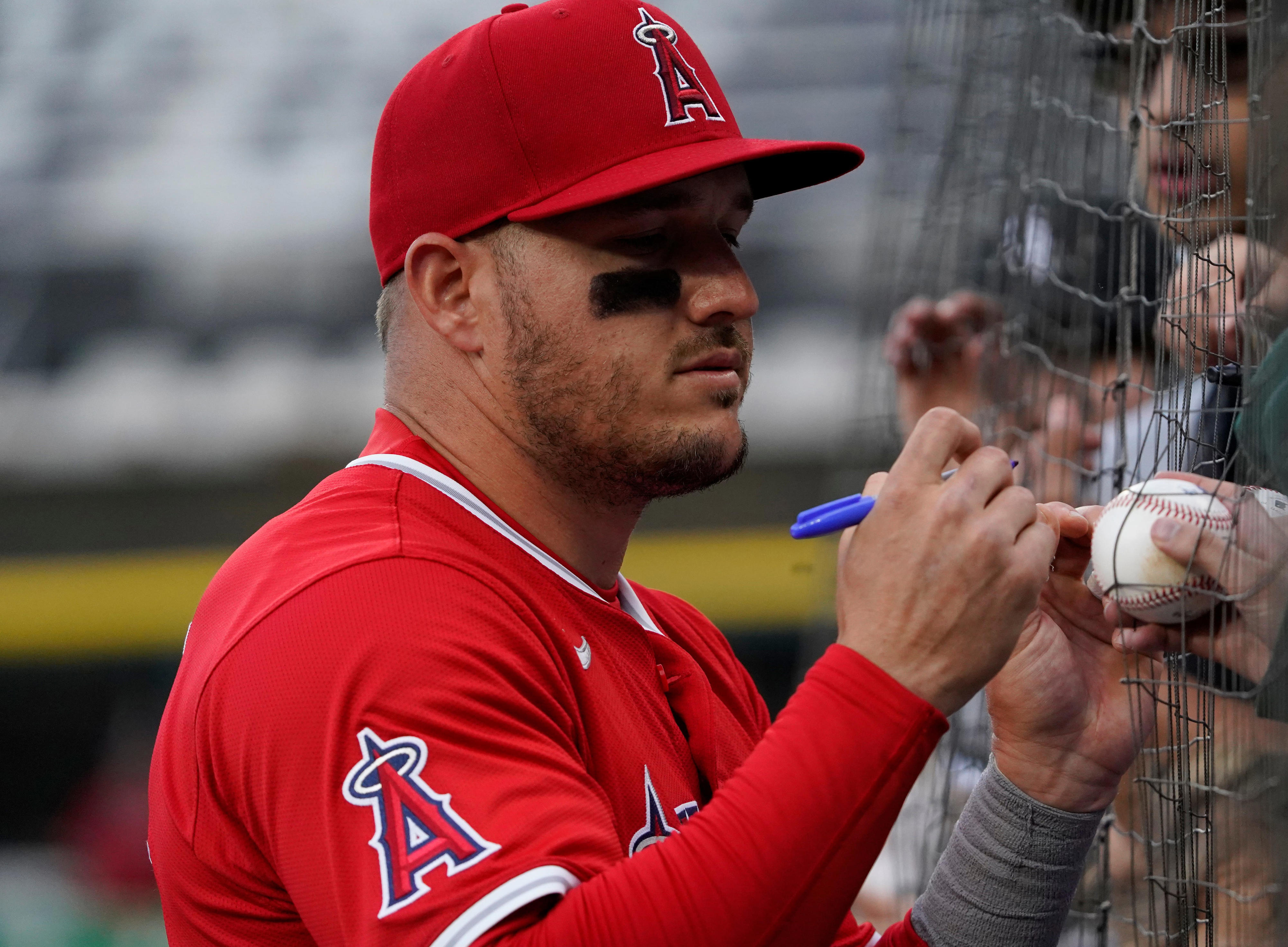 What current Major League Baseball players are Hall of Fame locks?