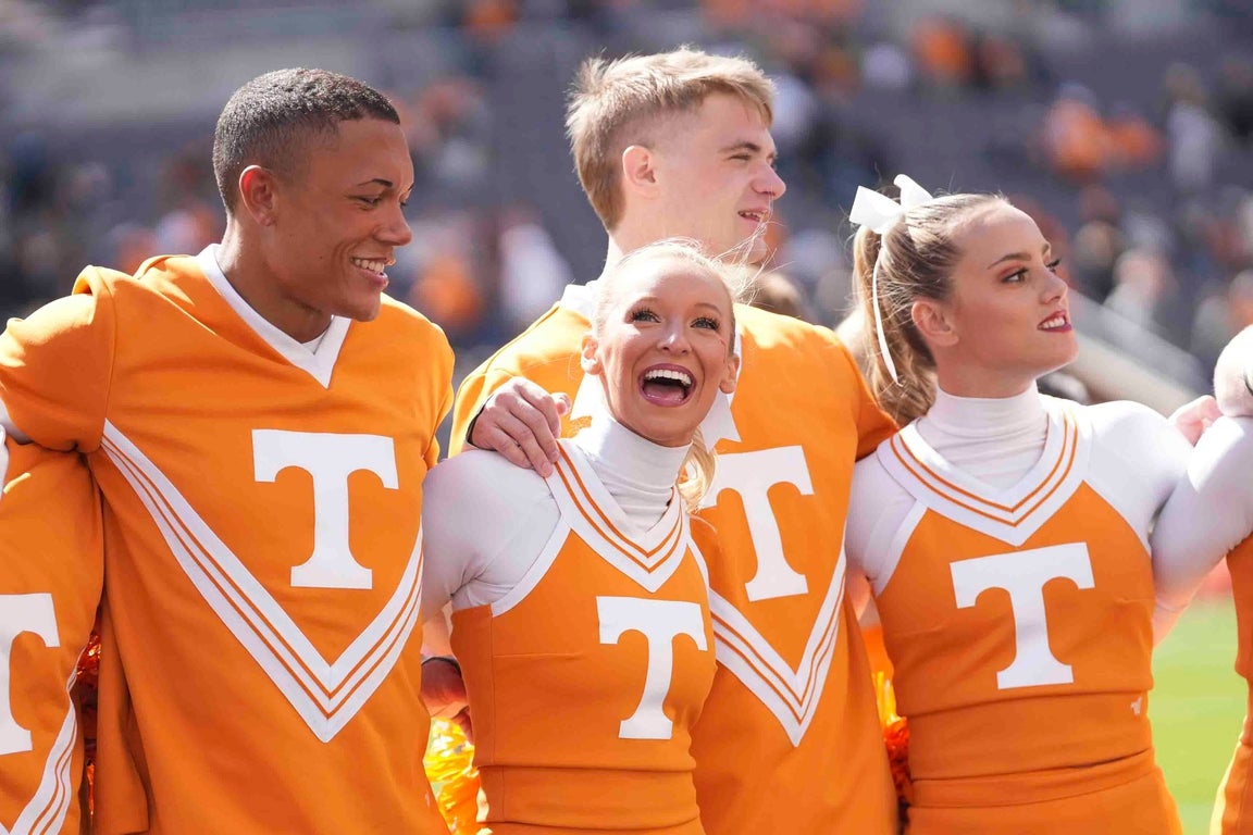 Top Saturday photos from spring football games around the NCAA