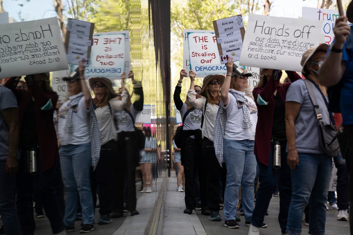 Apoyo de algunos líderes tecnológicos a Trump crea división política en ...