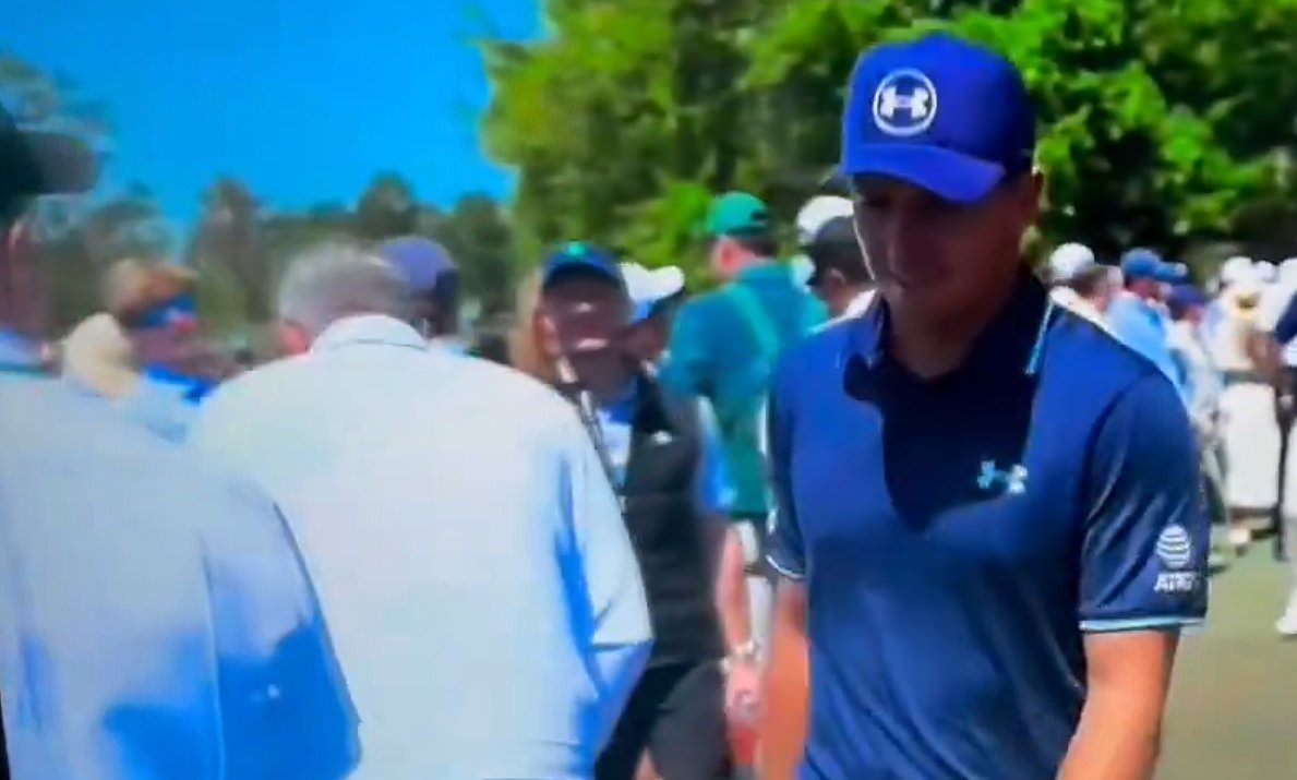 Jordan Spieth goes viral after flicking his putter into patron's ...