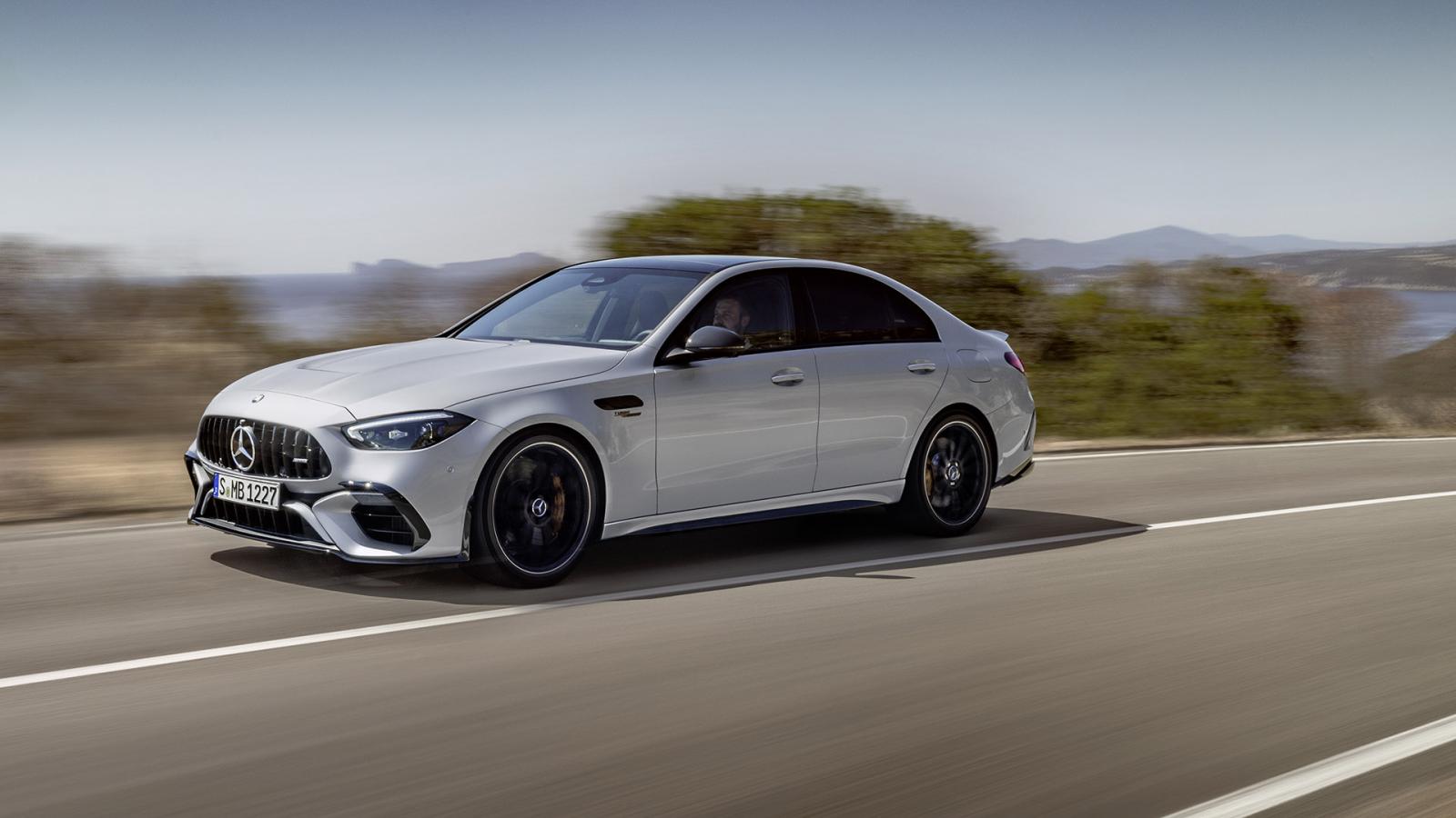 Αντίο downsizing: Η Mercedes-AMG κάνει τη νέα C63 εξακύλινδρη