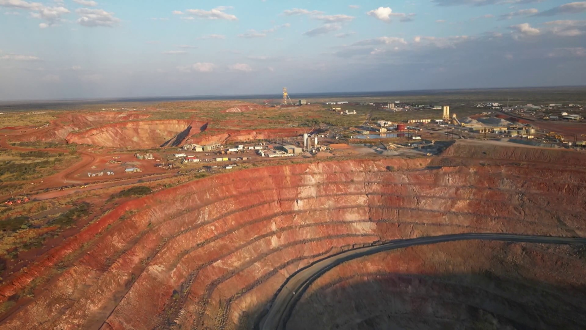 Remote Tanami mine digs deeper as gold prices hit record highs