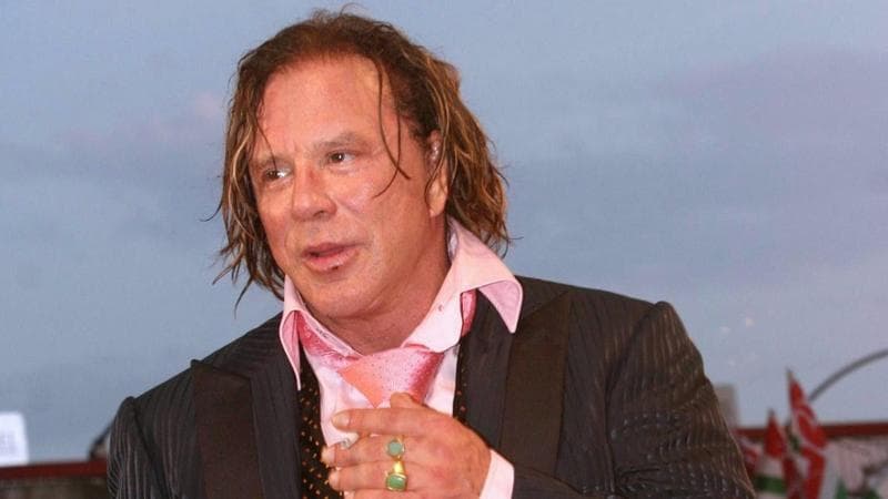 Mickey Rourke cacciato dal Grande fratello vip inglese per ...
