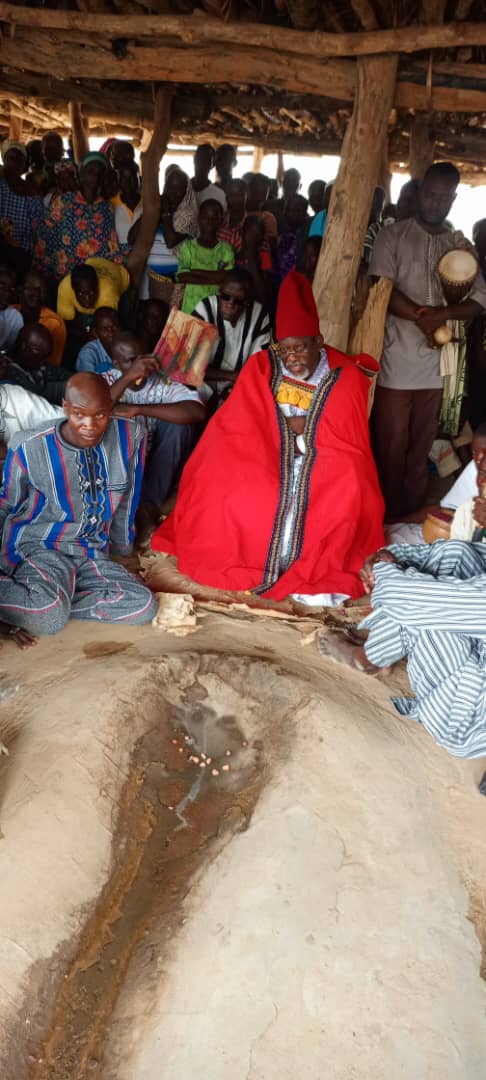 Koulpélogo/Nabasga : Le Dima de Ouargaye prie pour la paix et la sécurité