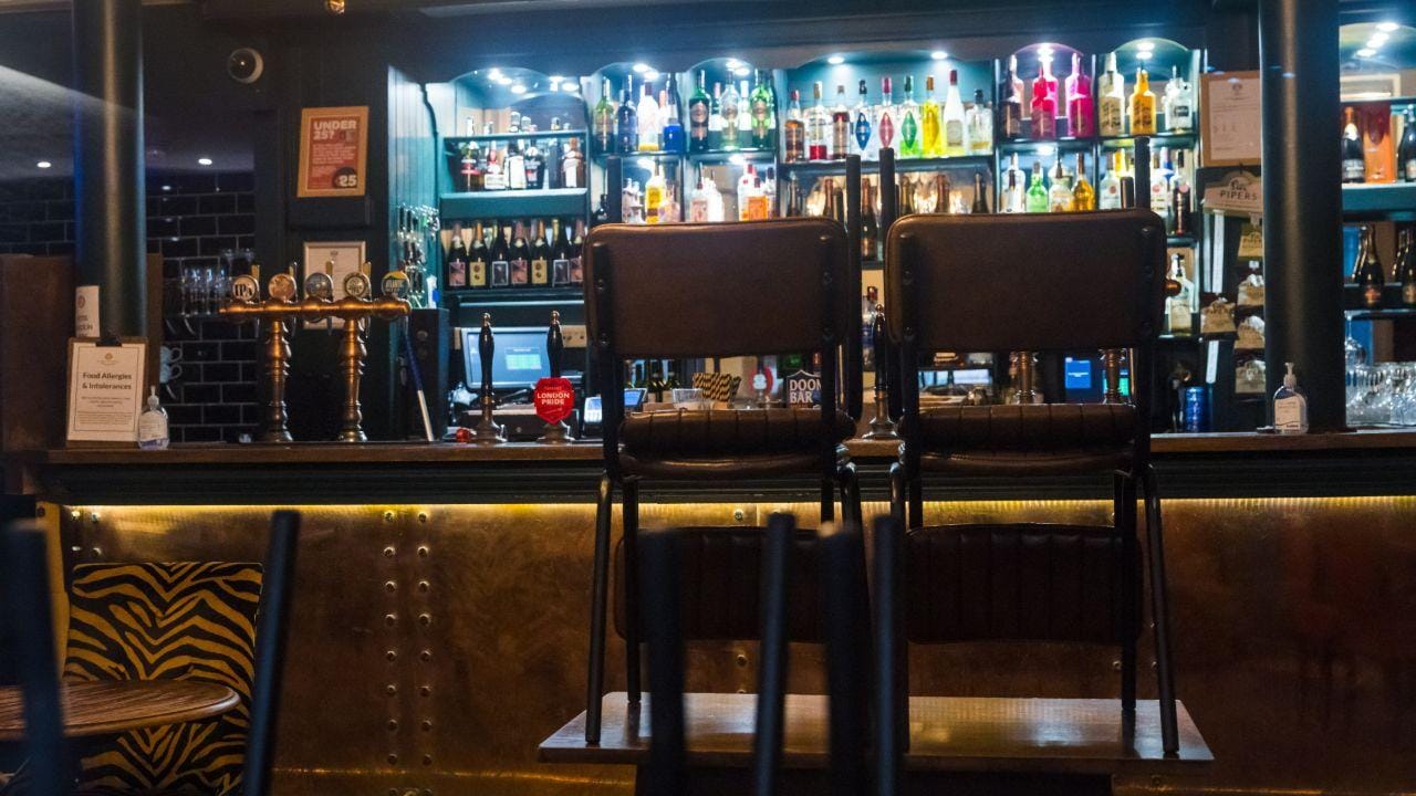 "Bar Académico": em 24 horas, um homem morreu numa rixa e um incêndio ...