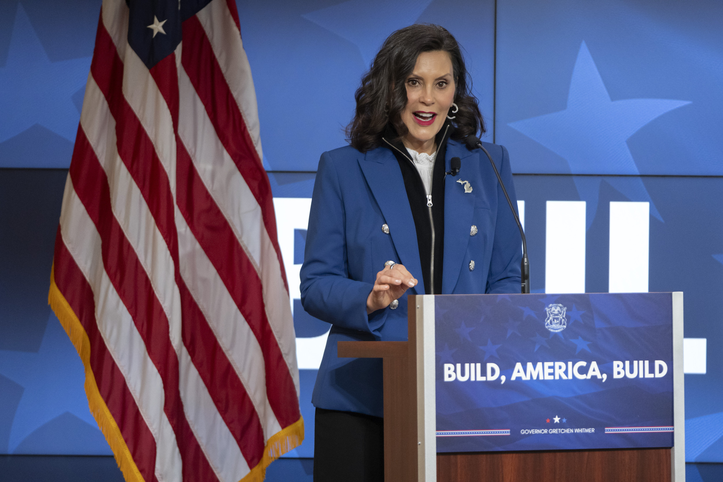 Gretchen Whitmer Accused of Trying to Hide in Viral Oval Office Photo