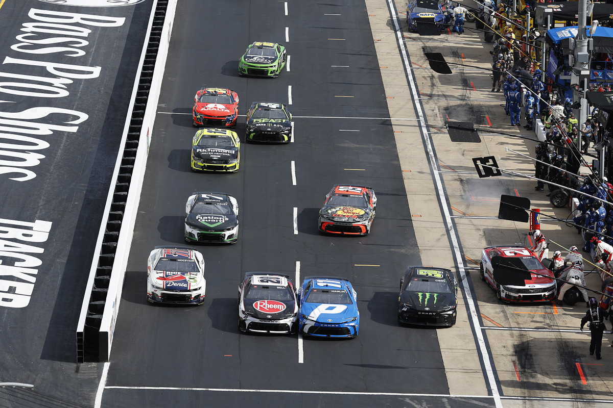 'Scary' Runaway Wheel at Bristol Narrowly Misses Hitting Pit Crew Member