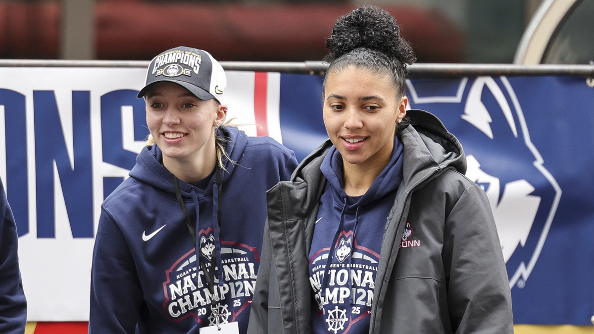 Paige Bueckers attends championship parade before WNBA Draft