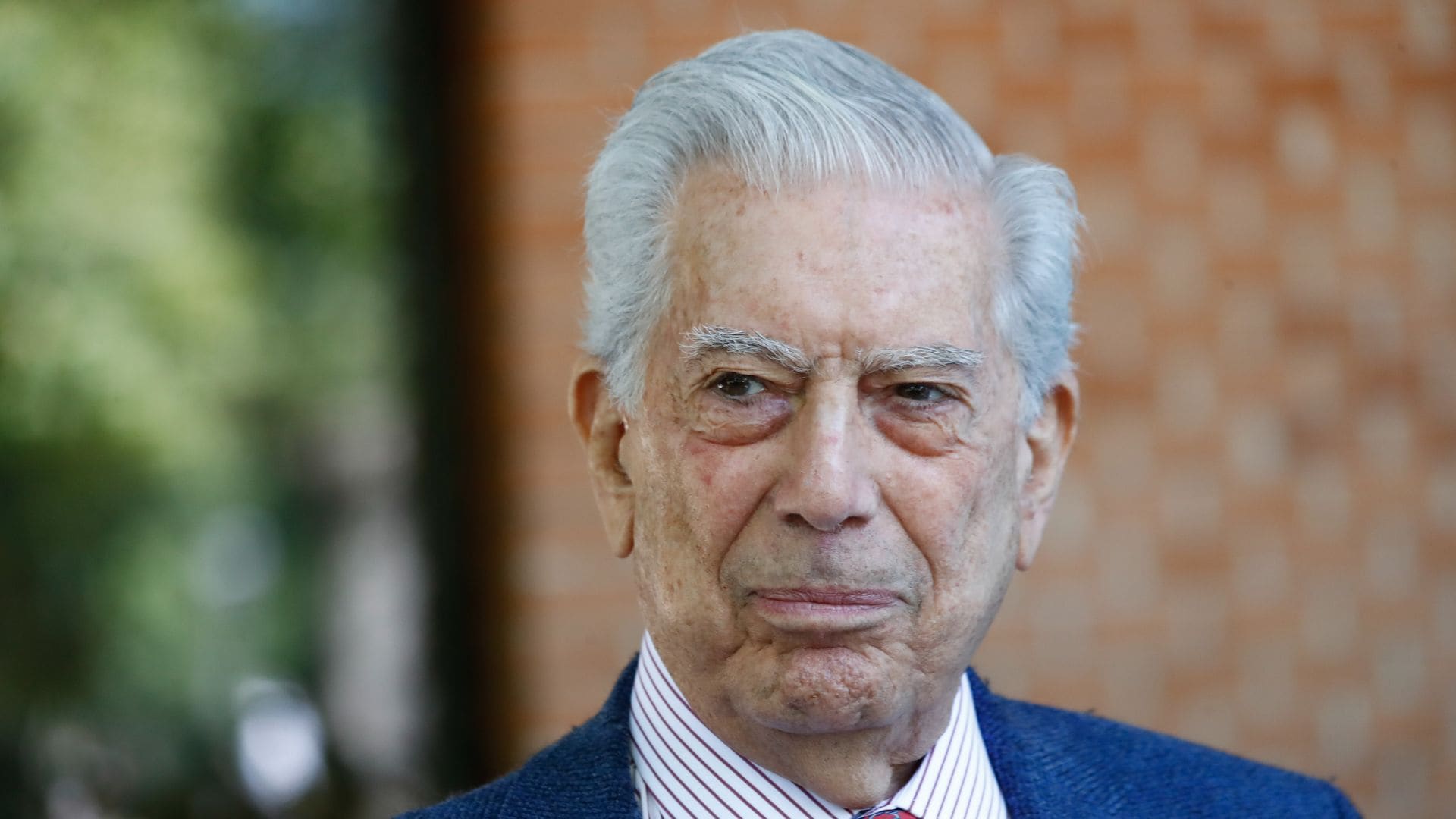Mario Vargas Llosa, Peruvian Nobel Prize-winning writer, dies at 89