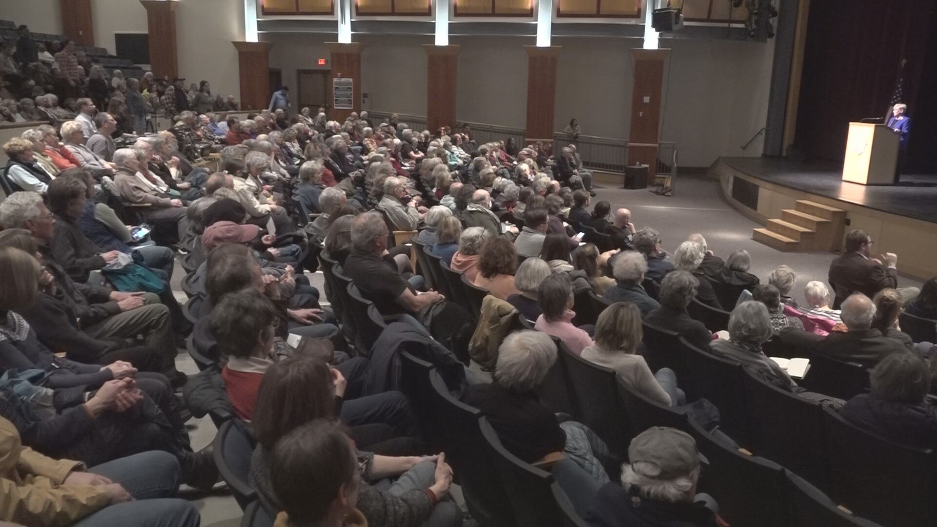 Rep. Pingree holds town hall in Rockport