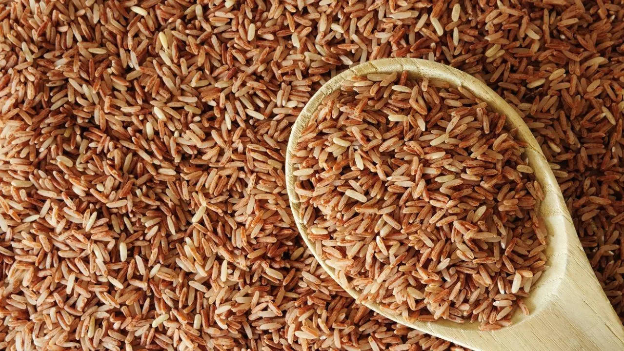 Think brown rice is healthier than white rice? Study finds high levels ...