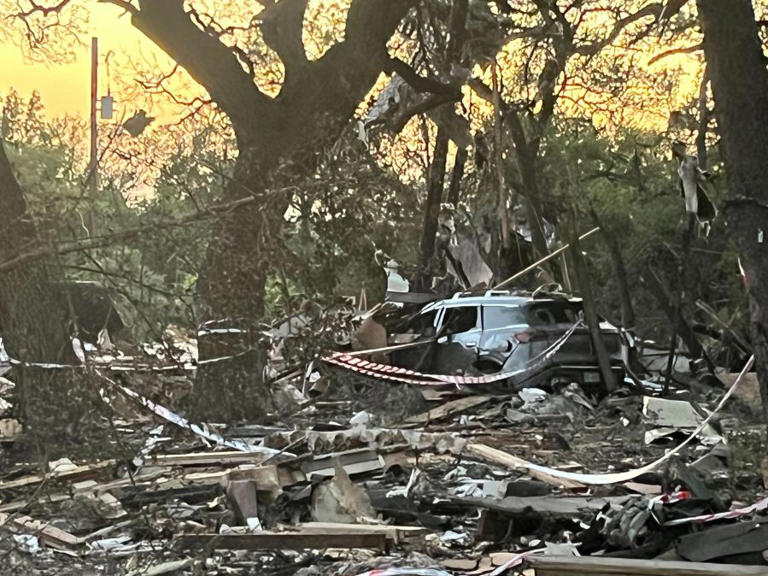 PHOTOS: House explosion in northwest Austin injures 6