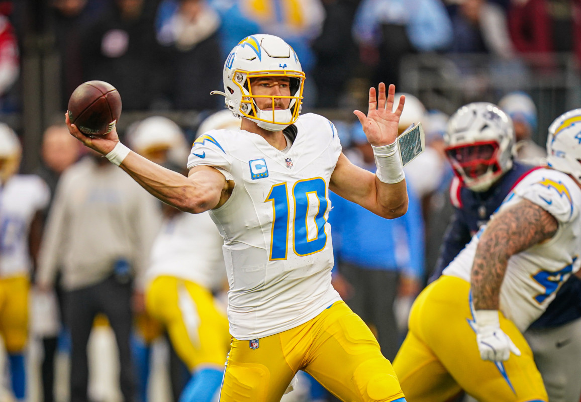 Chargers shockingly land one of the top players in a new 2025 NFL mock ...