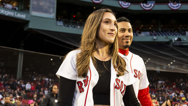 Az MIT korábbi futballistája is meghalt az amerikai repülőgép ...