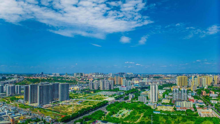 Study: The easiest and hardest states to save money in 2025